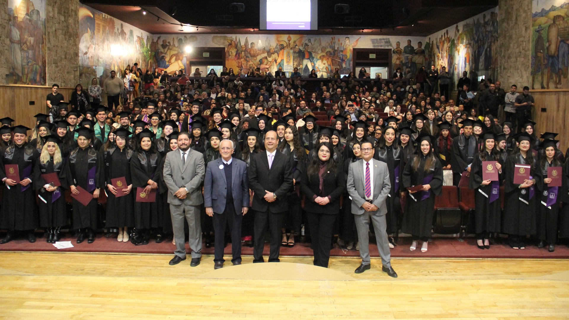 Ceremonia de graduación de la generación 2023-A