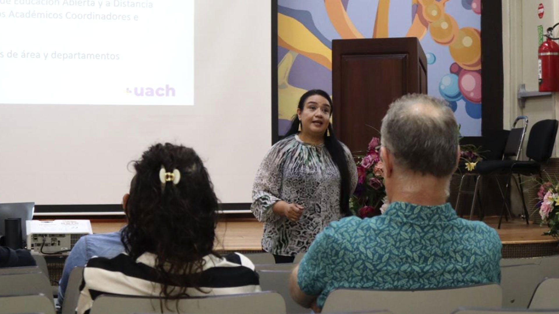 Presenta Dirección Académica proyecto de capacitación de inglés para personal docente y ...